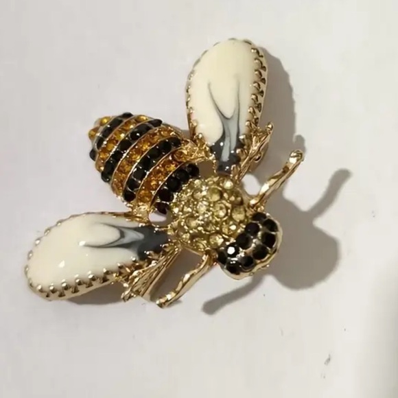 Unbranded | Jewelry | Cute Enamel And Rhinestone Bumble Bee Pin Brooch ...